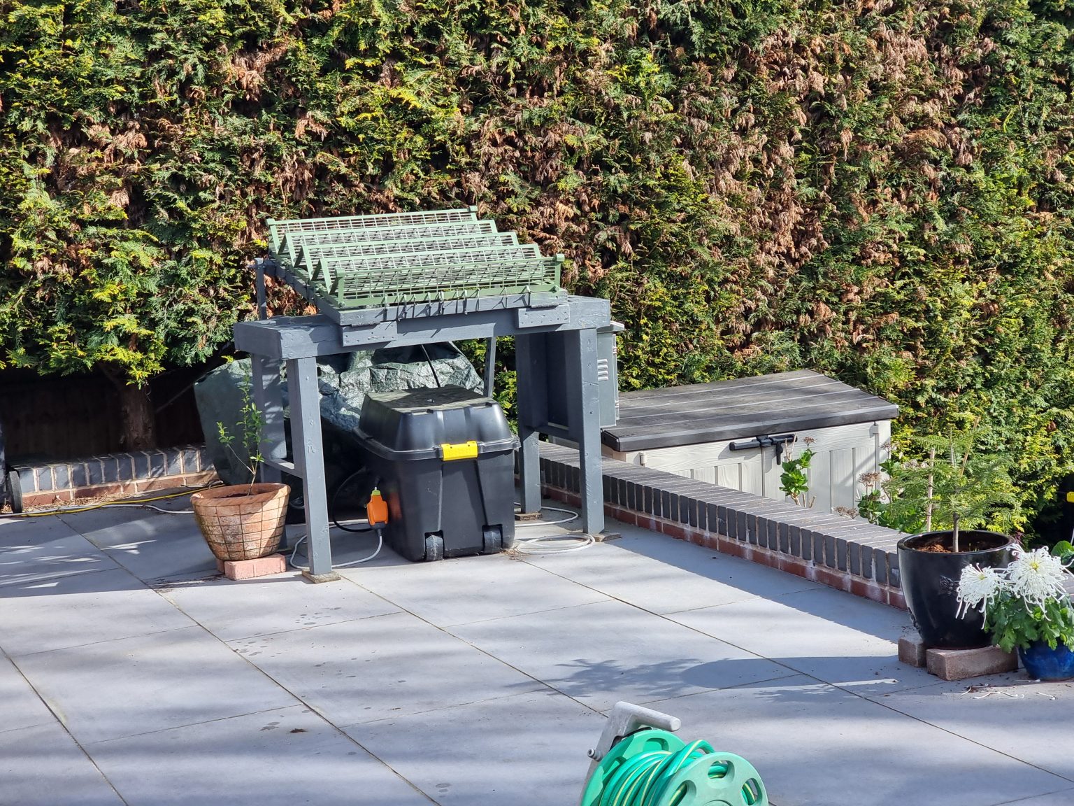 Photos of LRO-H1, LRO-H2, and LRO-H3 hydrogen-line radio telescopes at ...